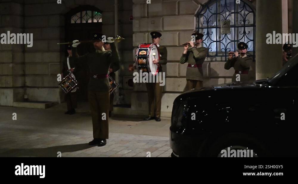 Outside mansion house city Stock Videos & Footage - HD and 4K Video ...