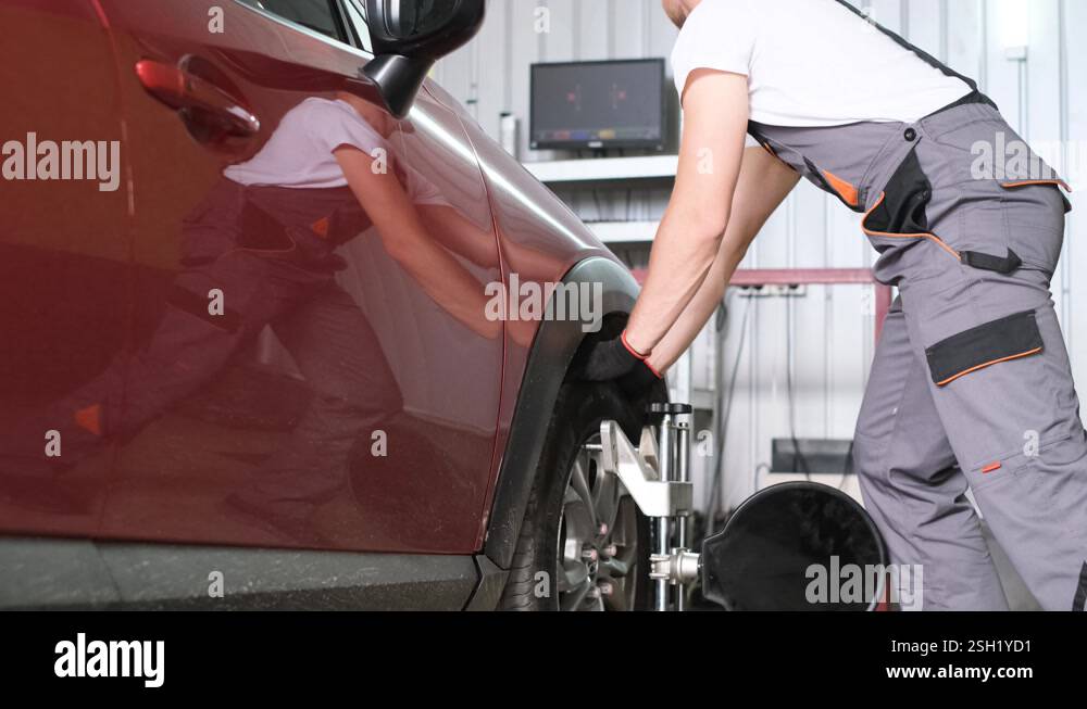 Stand in alignment Stock Videos & Footage - HD and 4K Video Clips - Alamy