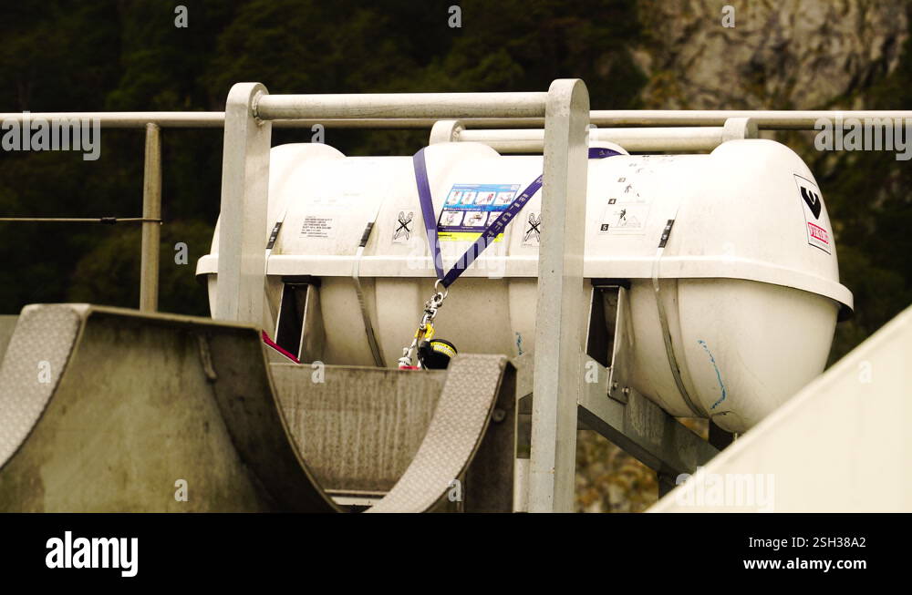 Life support emergency vessel Stock Videos & Footage - HD and 4K Video ...