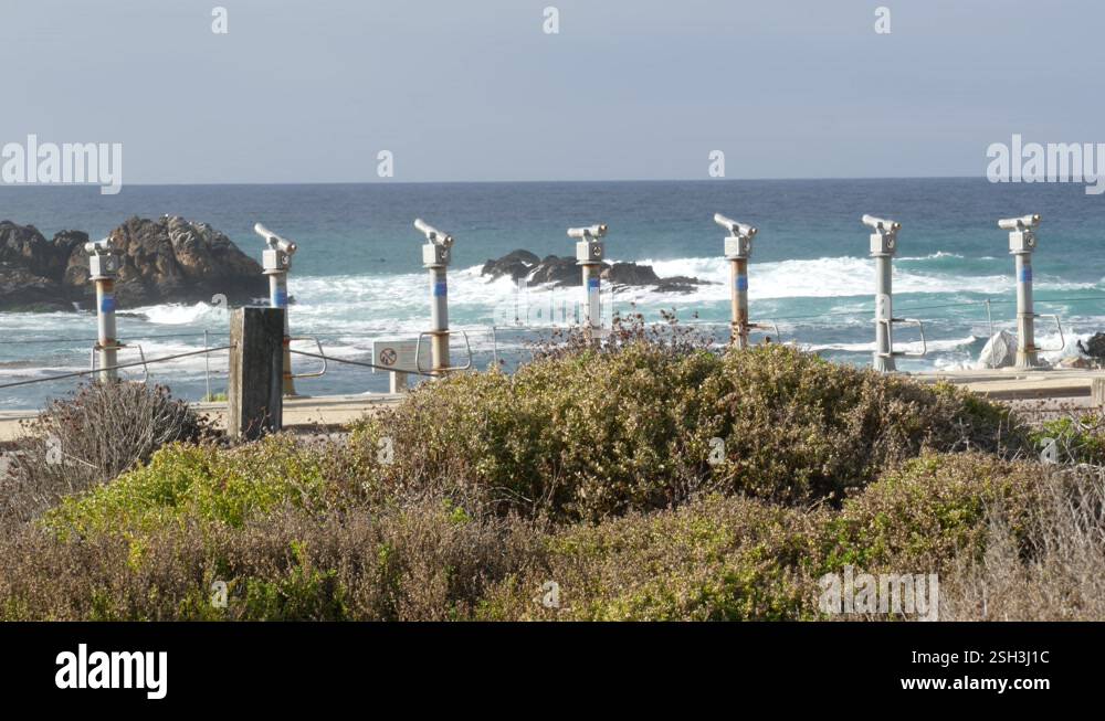 Stationary binoculars, telescope, tower viewer, spyglass or scope ...