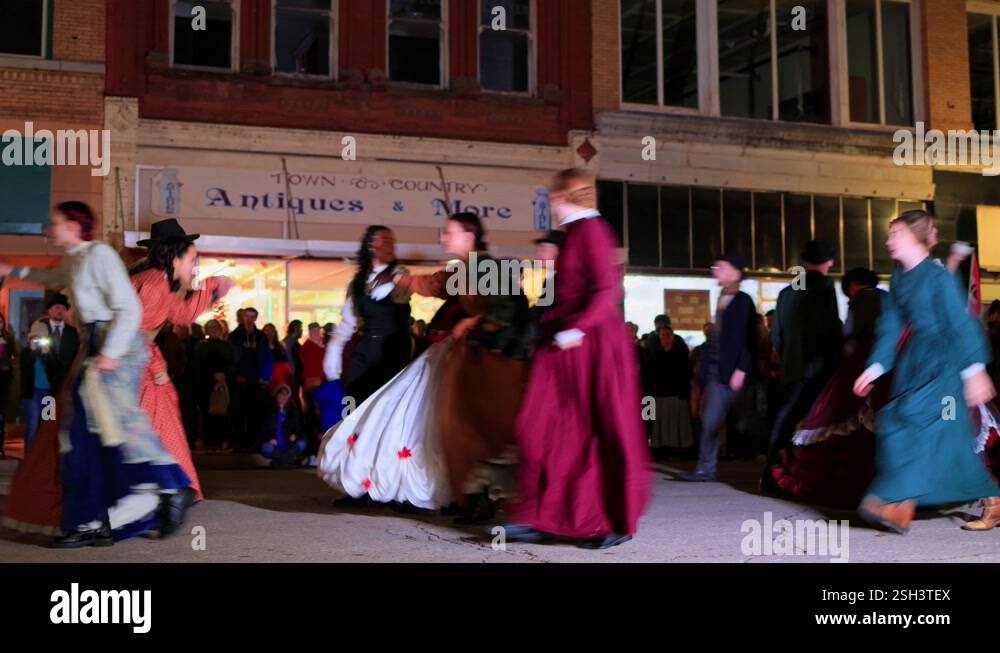 Night view of the famous Guthrie Victorian walk Stock Video Footage - Alamy