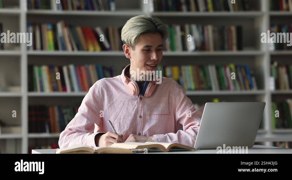 Library tech Stock Videos & Footage - HD and 4K Video Clips - Alamy