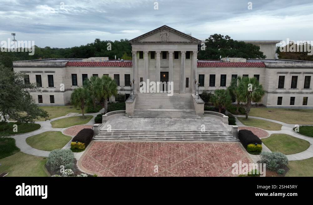 Law school building at LSU campus. Louisiana State University with palm ...