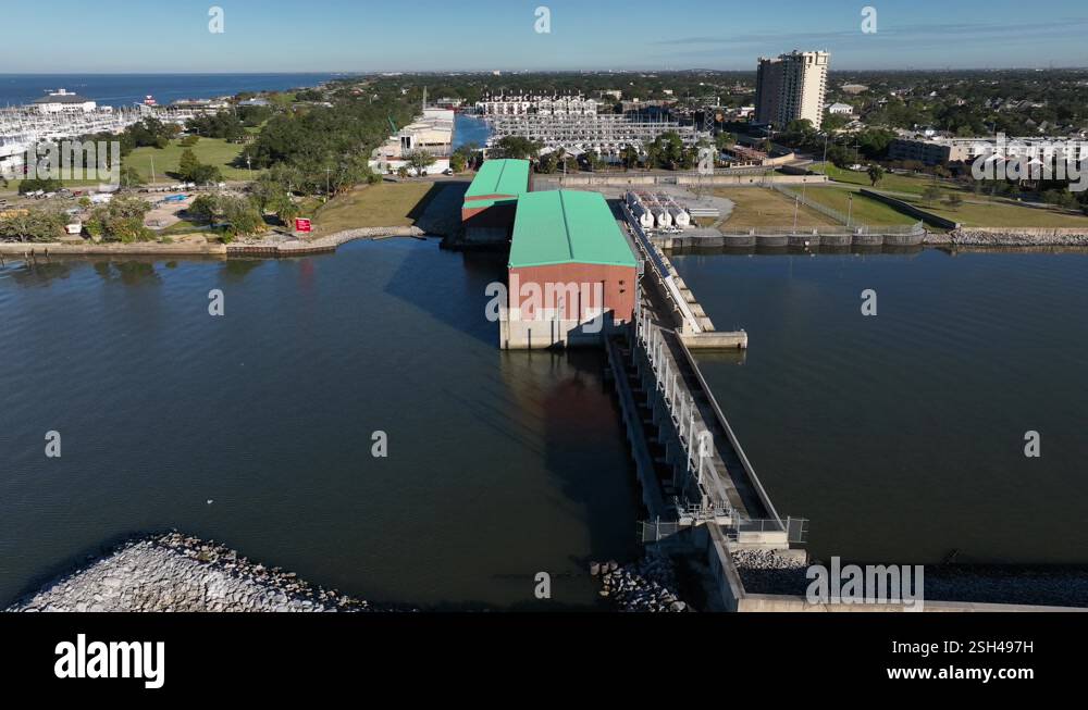Levee system Stock Videos & Footage - HD and 4K Video Clips - Alamy