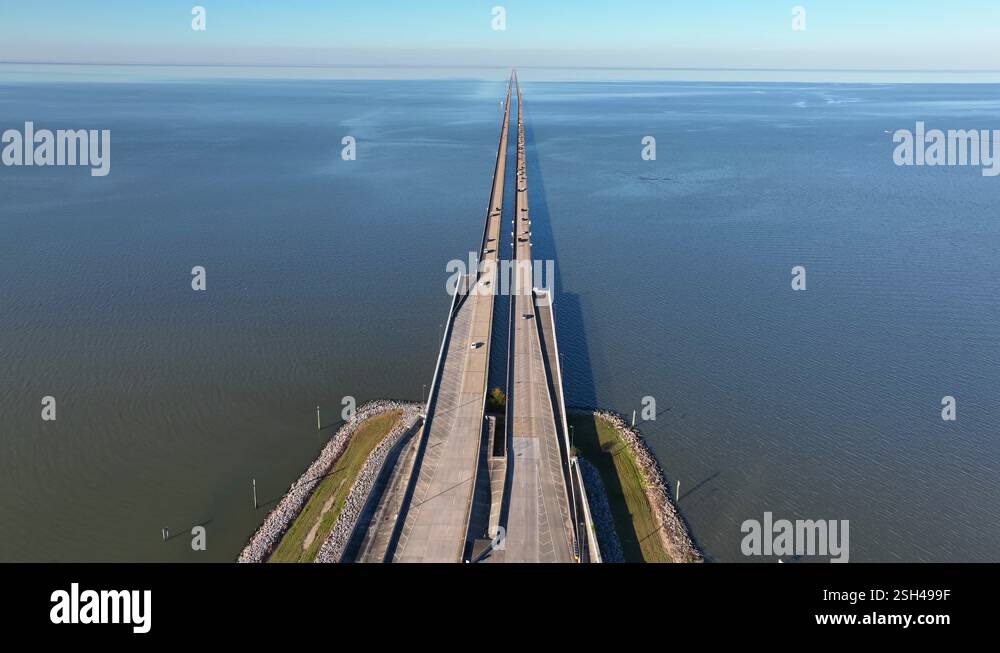 Longest bridge in world over continuous water. Traffic on highway in ...
