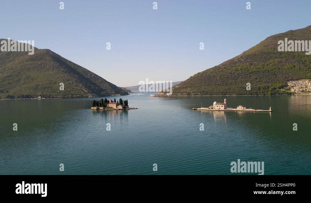 Our Lady of the Rocks and Gospa od Skrpjela islets, paradisiac and ...