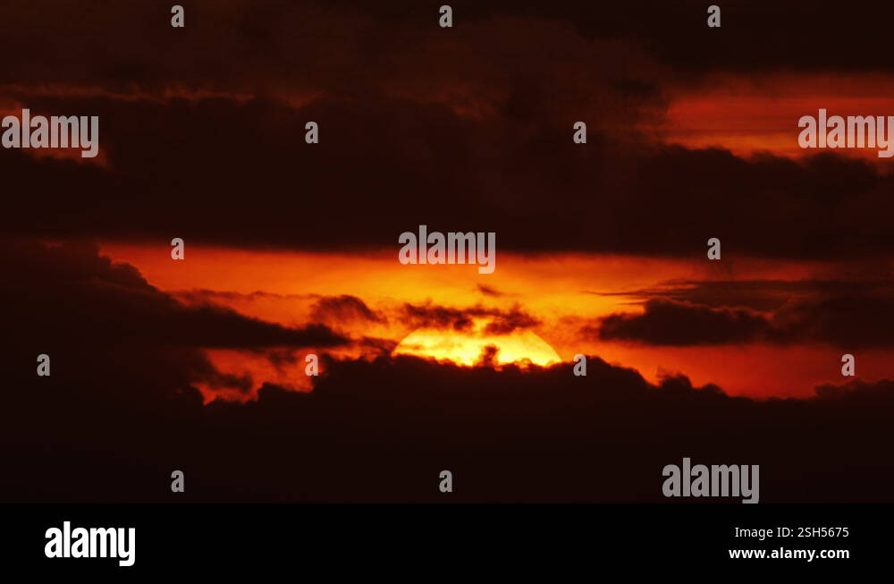 big sun sunset timelapse and cloudless sky, majestic Big Red Hot Sun in ...