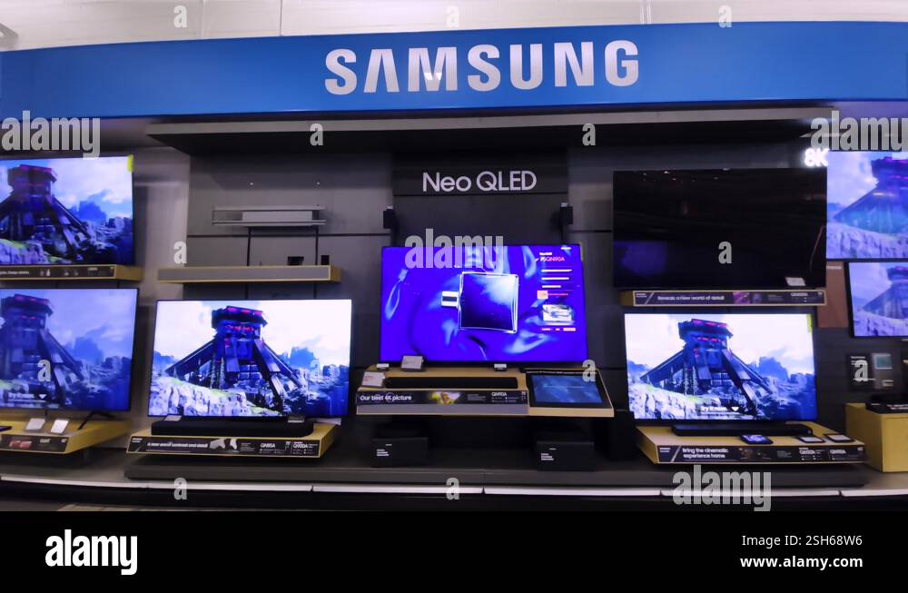 Qled television Stock Videos & Footage - HD and 4K Video Clips - Alamy