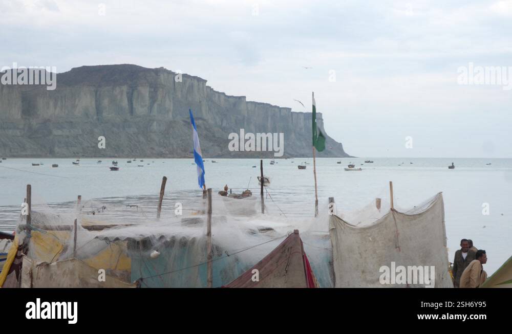 Netting on beach Stock Videos & Footage - HD and 4K Video Clips - Alamy