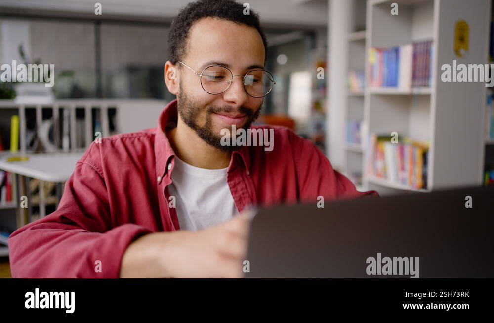 Graduationproject Stock Videos & Footage - HD and 4K Video Clips - Alamy