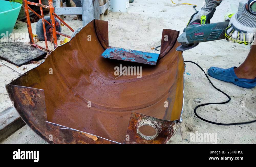 Tank trap Stock Videos & Footage - HD and 4K Video Clips - Alamy