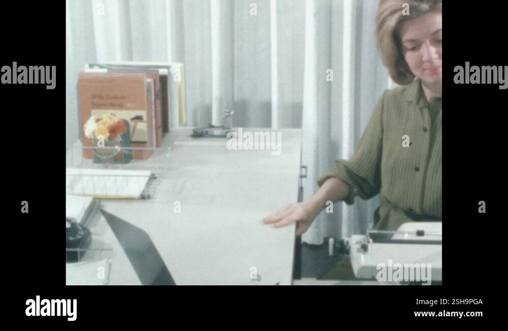 Loose paper Stock Videos & Footage - HD and 4K Video Clips - Alamy