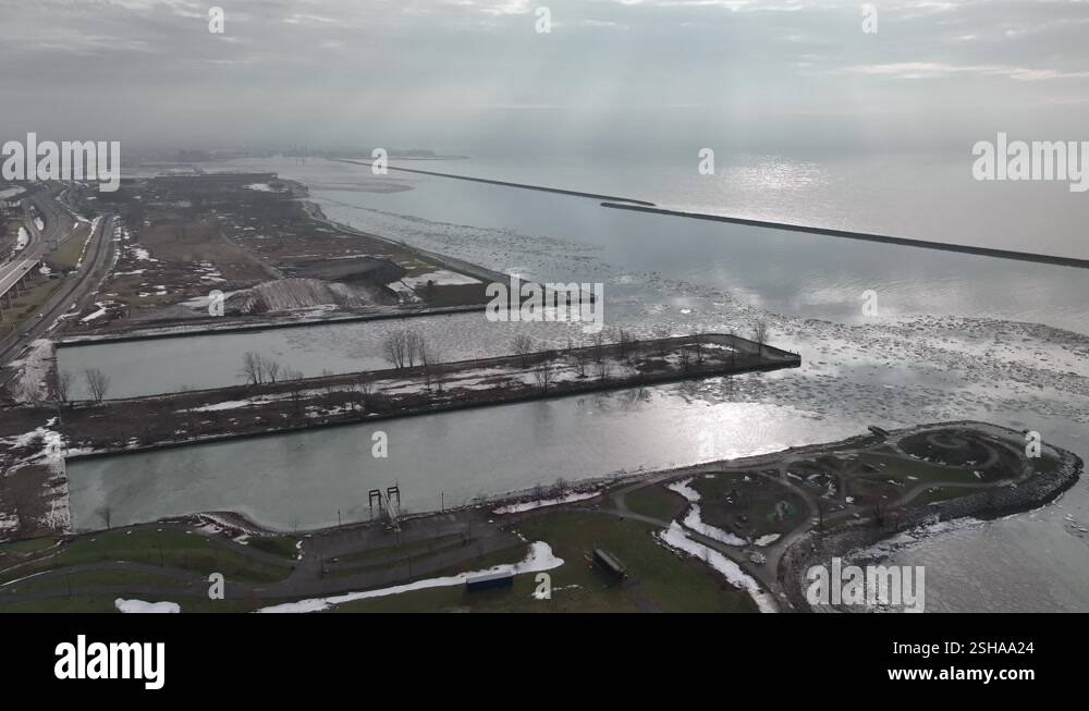 Ice on buffalo Stock Videos & Footage - HD and 4K Video Clips - Alamy