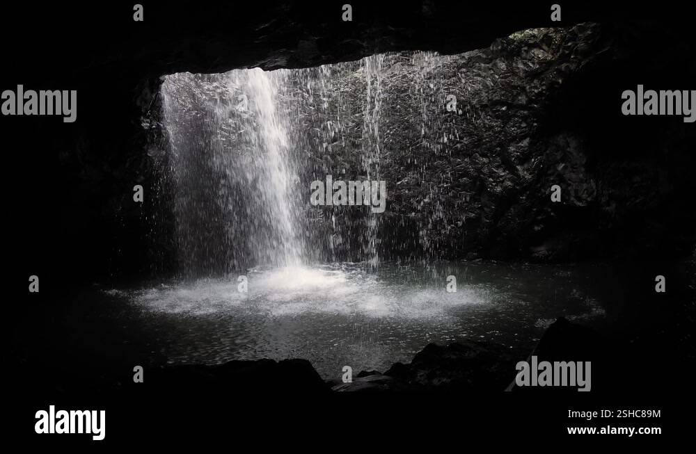 View of the waterfall in Natural Bridge, Springbrook National Park ...