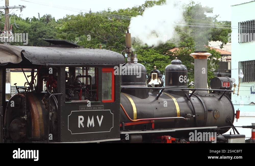 Ancient steam train Stock Videos & Footage - HD and 4K Video Clips - Alamy