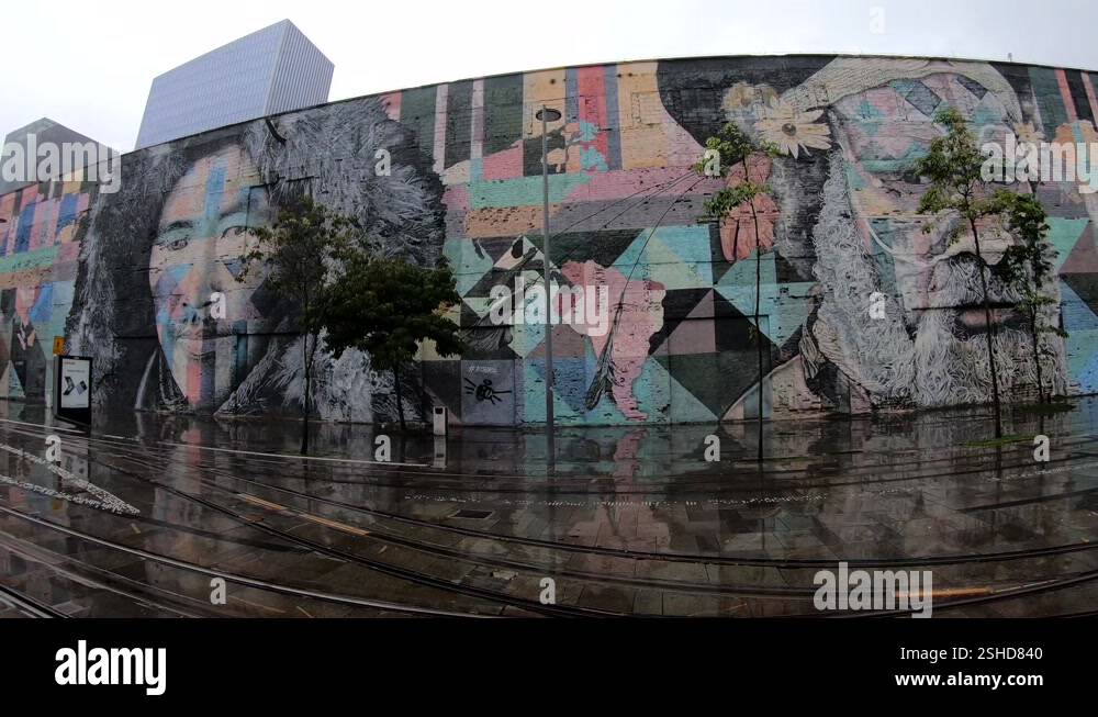 Rio graffiti Stock Videos & Footage - HD and 4K Video Clips - Alamy