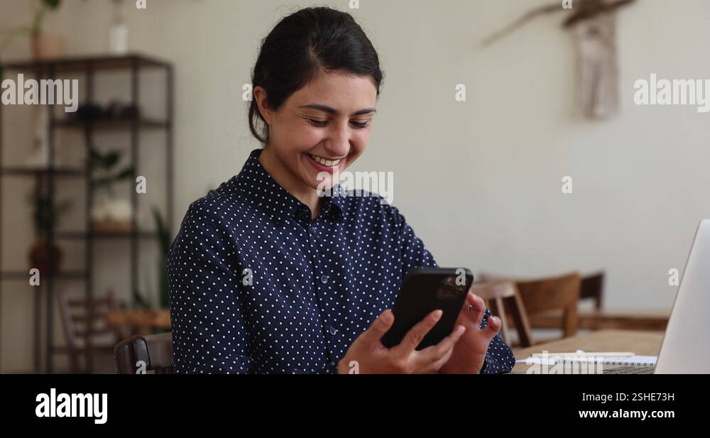 Reading typing Stock Videos & Footage - HD and 4K Video Clips - Alamy