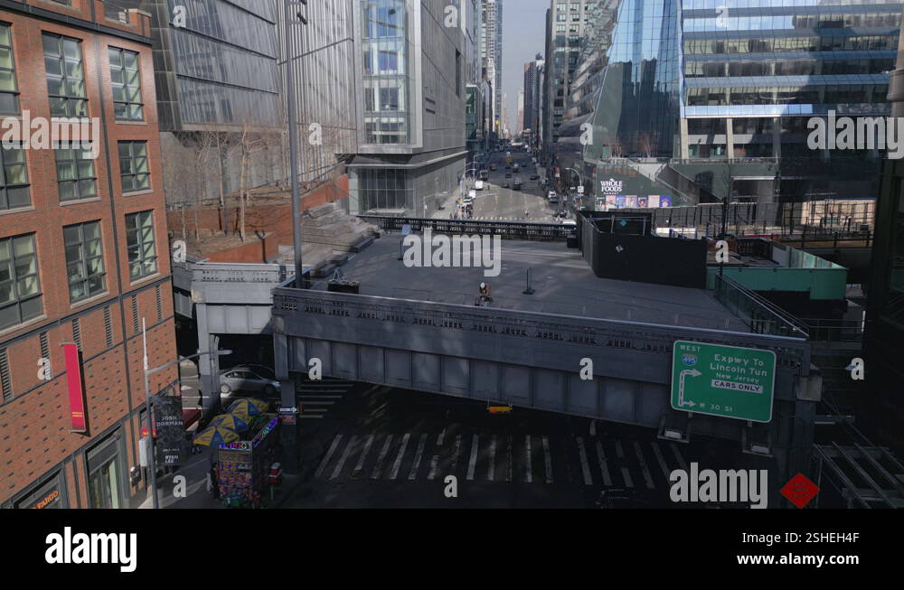 Highline trail nyc Stock Videos & Footage - HD and 4K Video Clips - Alamy