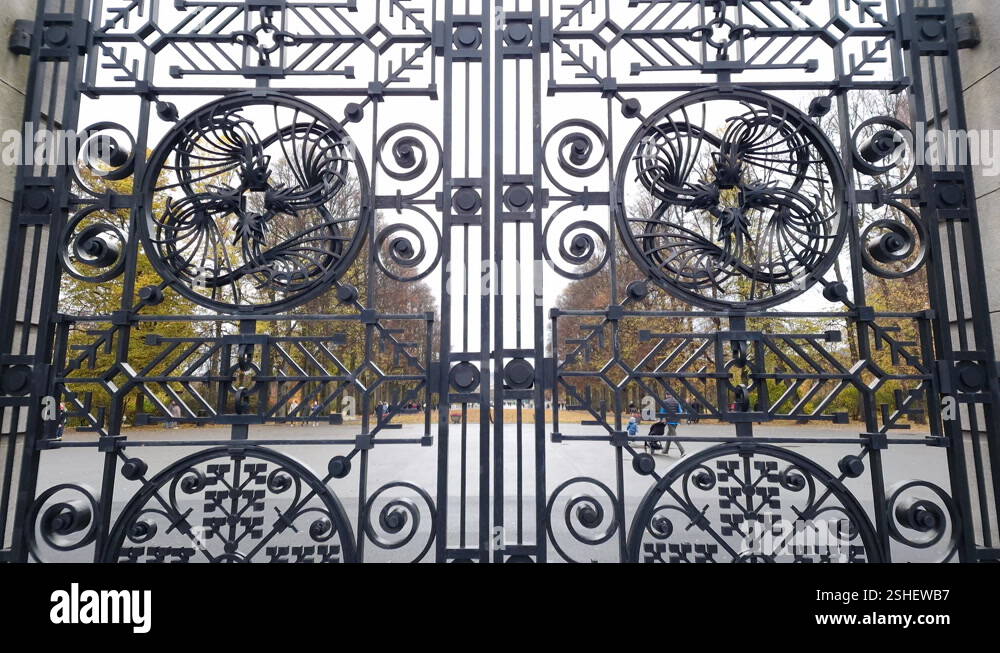 Wrought iron gate at the entrance to Frogner park (Frognerparken) in ...