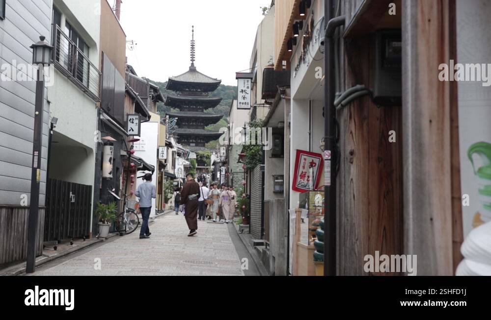 The iconic temple of Kyoto - The Toji temple Stock Video Footage - Alamy