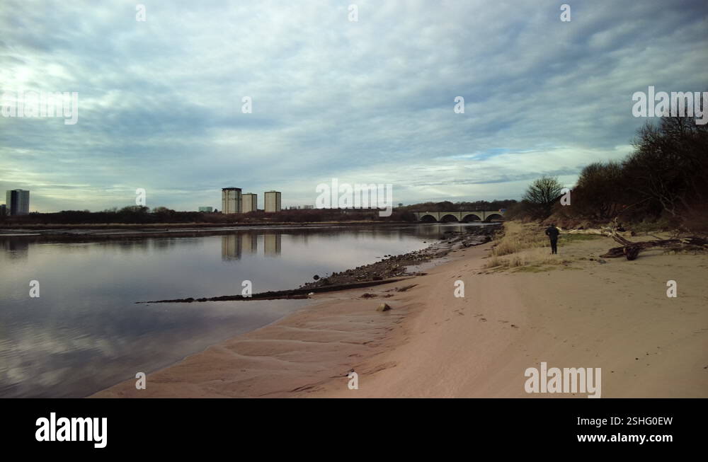River don bridge Stock Videos & Footage - HD and 4K Video Clips - Alamy