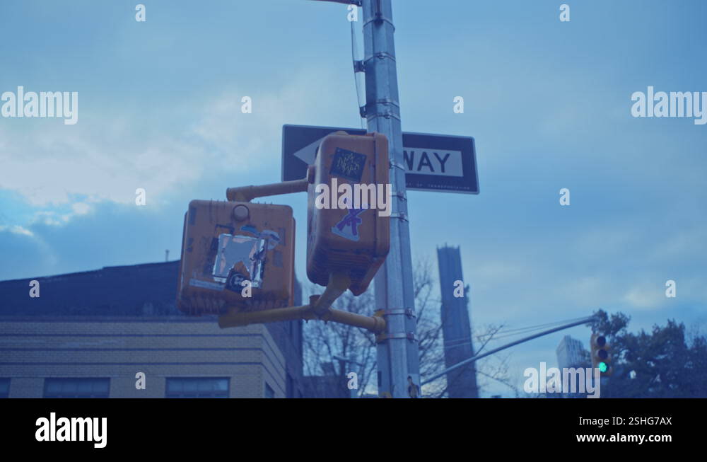 Urban Scenes New York Music Video Day Handheld Documentary 85MM 4K ...