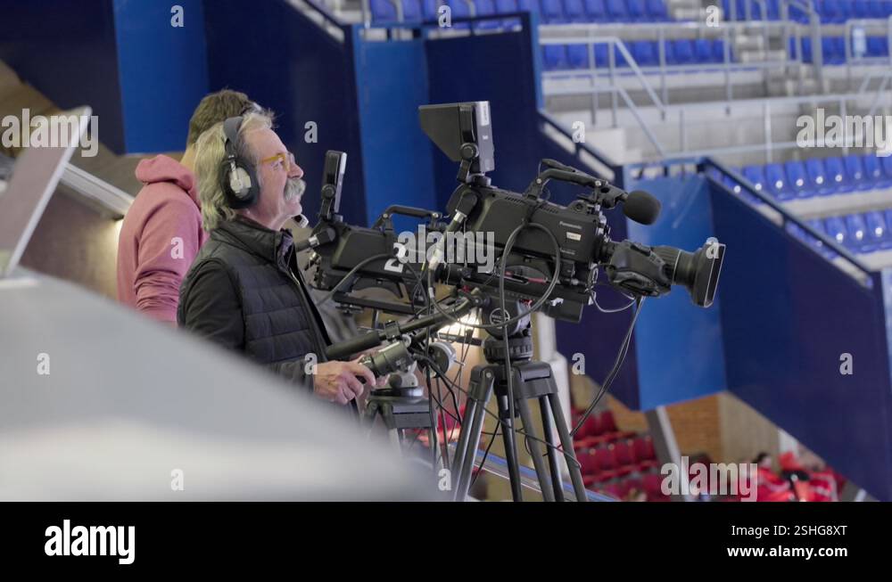 Filming sport Stock Videos & Footage - HD and 4K Video Clips - Alamy