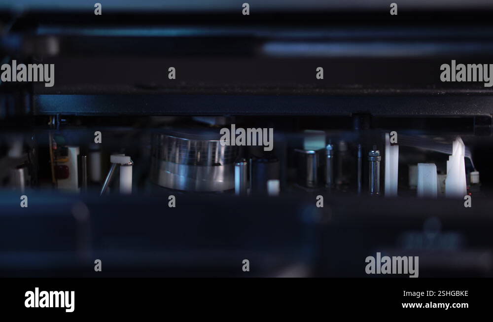 Inside VHS Video Cassette Tape Player and Recorder, Mechanism Behind ...