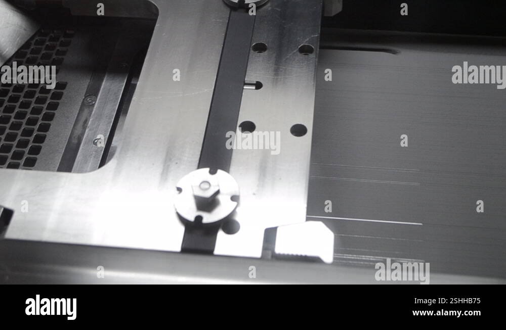 Alignment of metal powder on working surface of 3D printer for metal ...