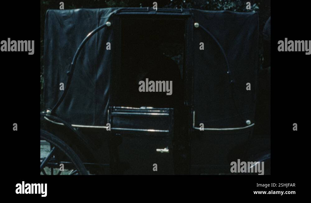 Man carriage door Stock Videos & Footage - HD and 4K Video Clips - Alamy