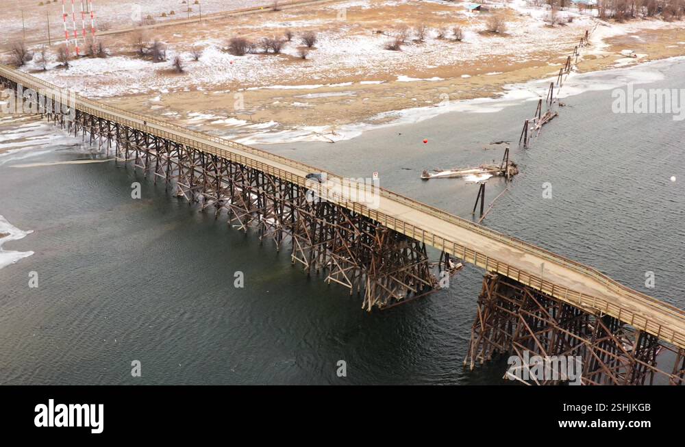 Crossings of Cars on the Iconic Pritchard Bridge over South Thompson ...