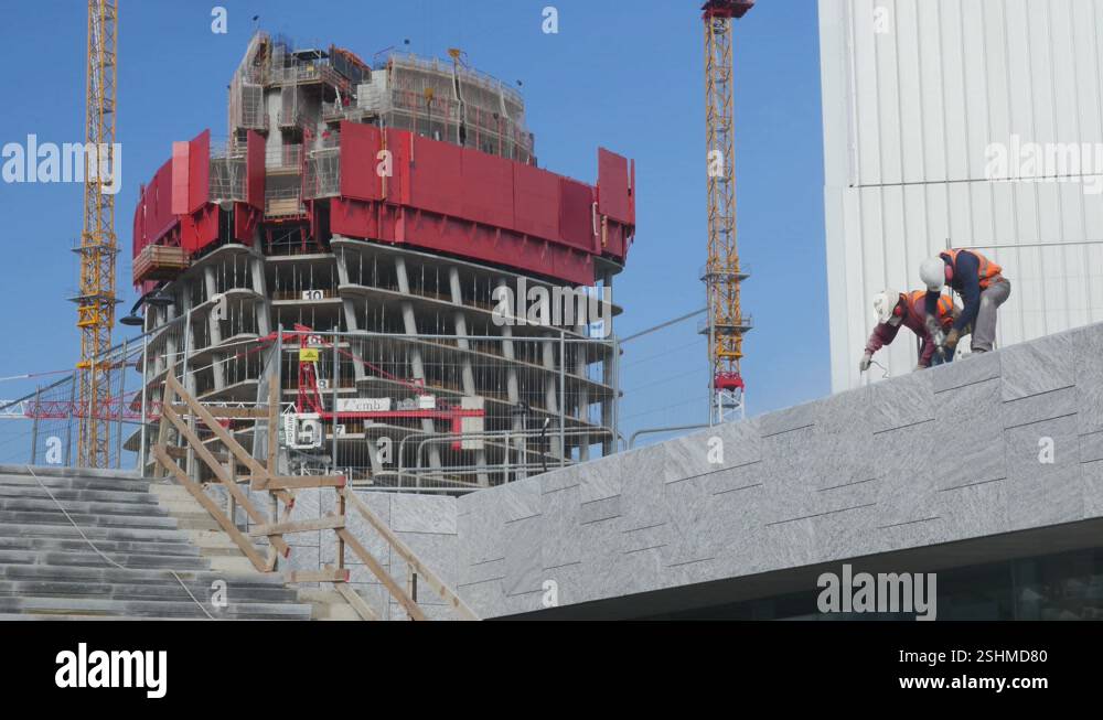 Generali tower Stock Videos & Footage - HD and 4K Video Clips - Alamy