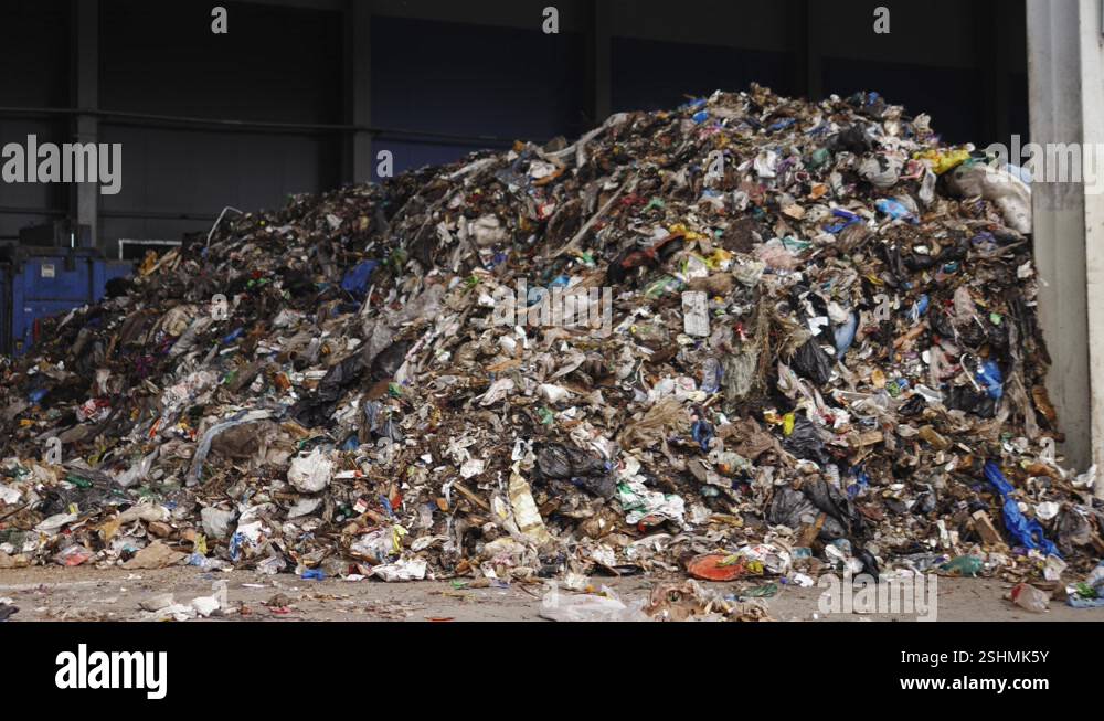 Garbage Recycling Factory, Plastic cubes for recycle Plant, Bales of ...