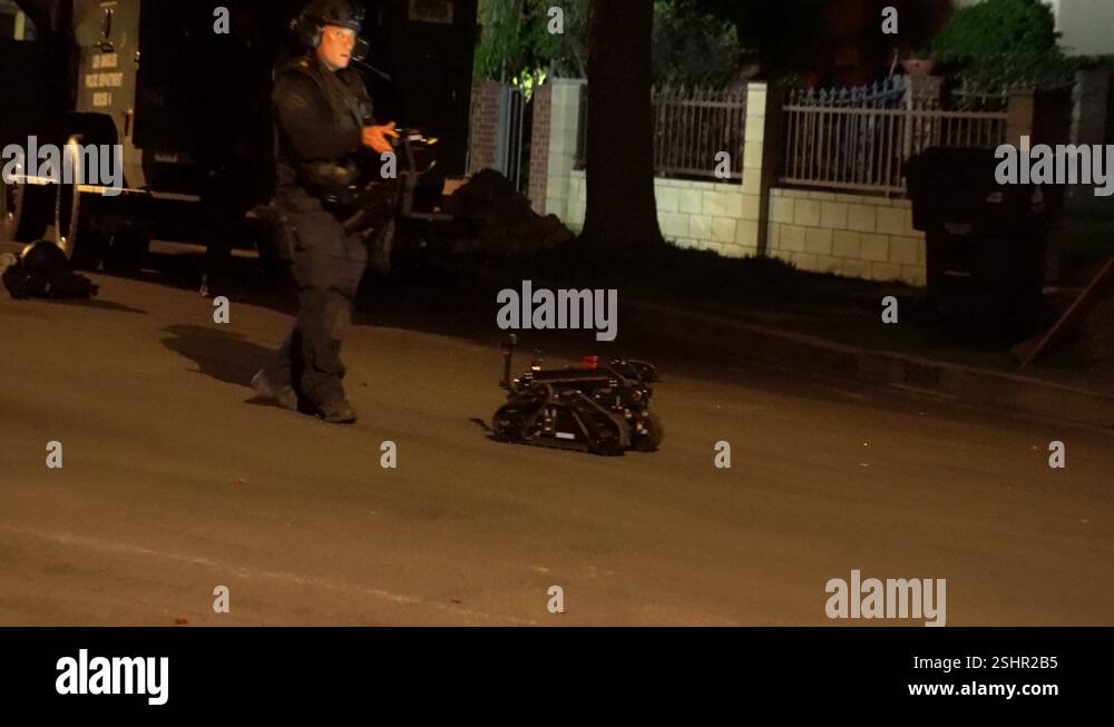 Bomb robot police Stock Videos & Footage - HD and 4K Video Clips - Alamy