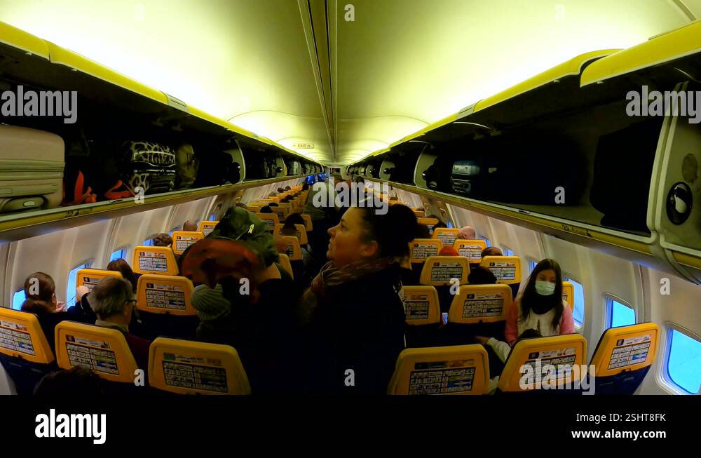 Ryanair inside cabin Stock Videos & Footage - HD and 4K Video Clips - Alamy