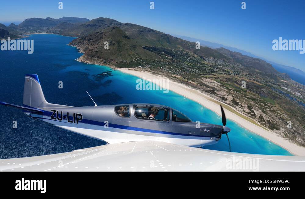 Aeroplane over beach Stock Videos & Footage - HD and 4K Video Clips - Alamy