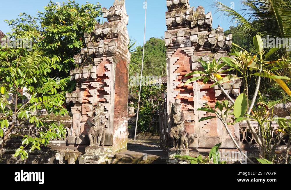 Temple gate entrance Stock Videos & Footage - HD and 4K Video Clips - Alamy