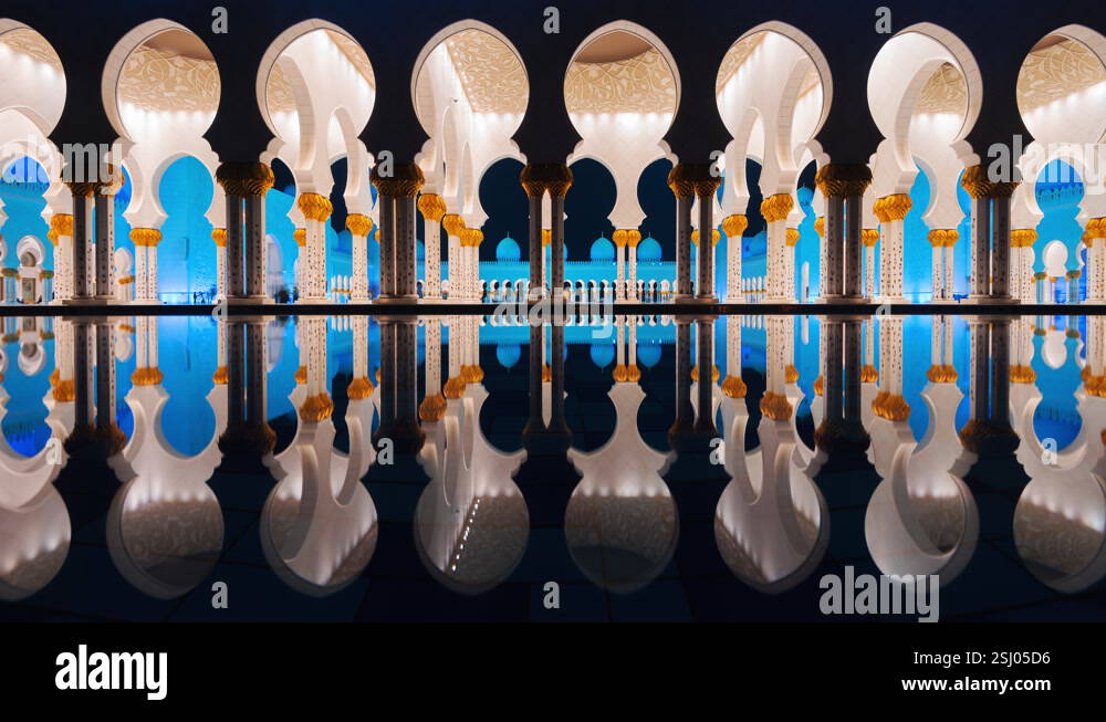 The grand mosque water Stock Videos & Footage - HD and 4K Video Clips ...