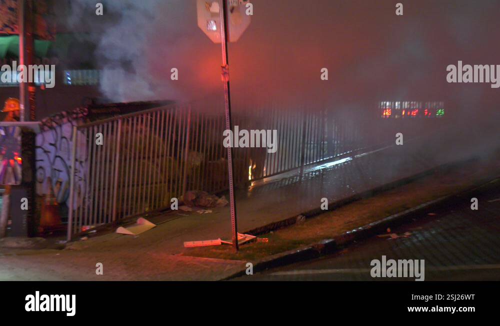 Trash fire Stock Videos & Footage - HD and 4K Video Clips - Alamy