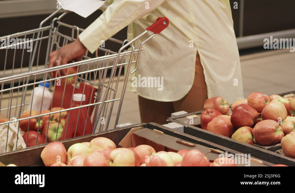 Choosing the apples Stock Videos & Footage - HD and 4K Video Clips - Alamy