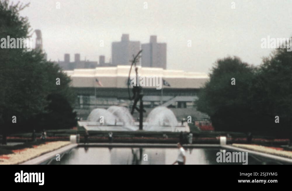 Rocket Thrower sculpture at Flushing Meadows Corona Park New York in ...