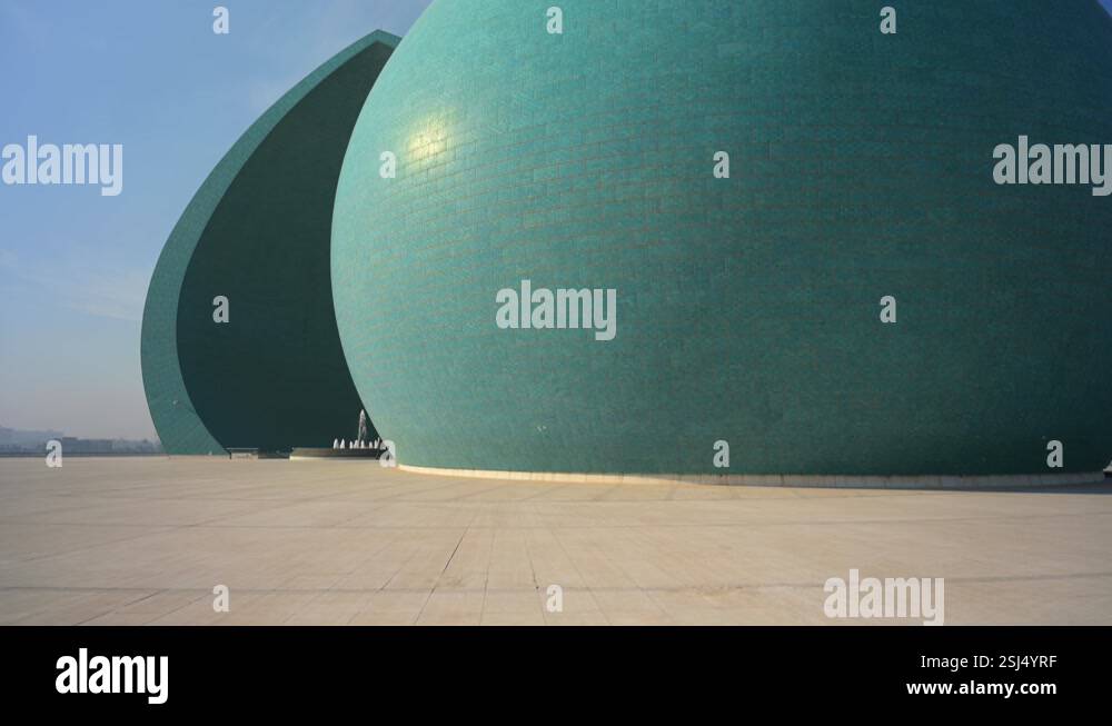 Martyr's Monument Memorial in Baghdad Iraq, Modern Islamic Architecture ...