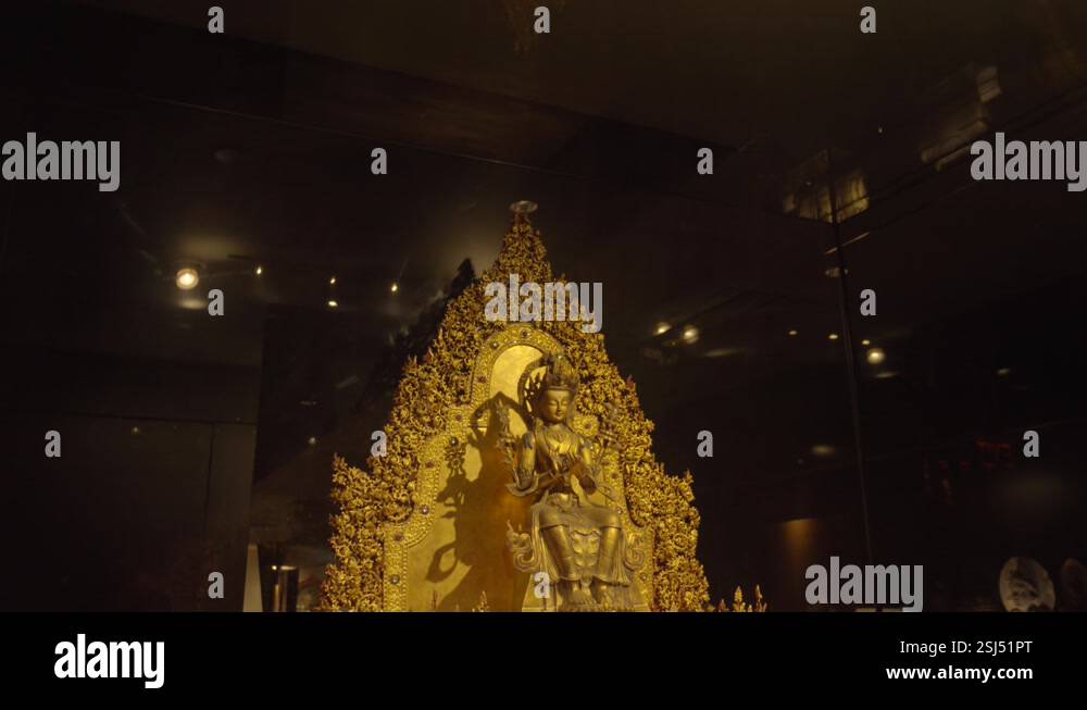 Golden Singapore Buddha Tooth Relic Temple Statue panning Chinatown ...