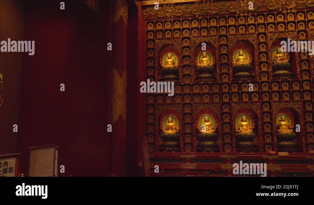 Buddha wall decorative at Buddha Tooth Relic Temple Singapore Chinatown ...