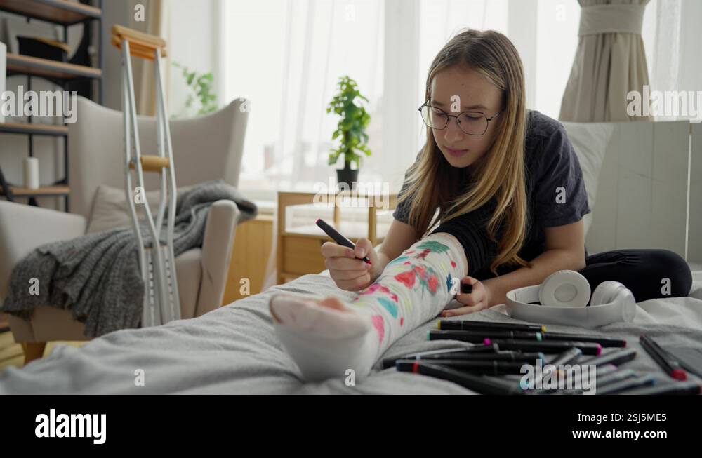 Girl leg cast Stock Videos & Footage - HD and 4K Video Clips - Alamy