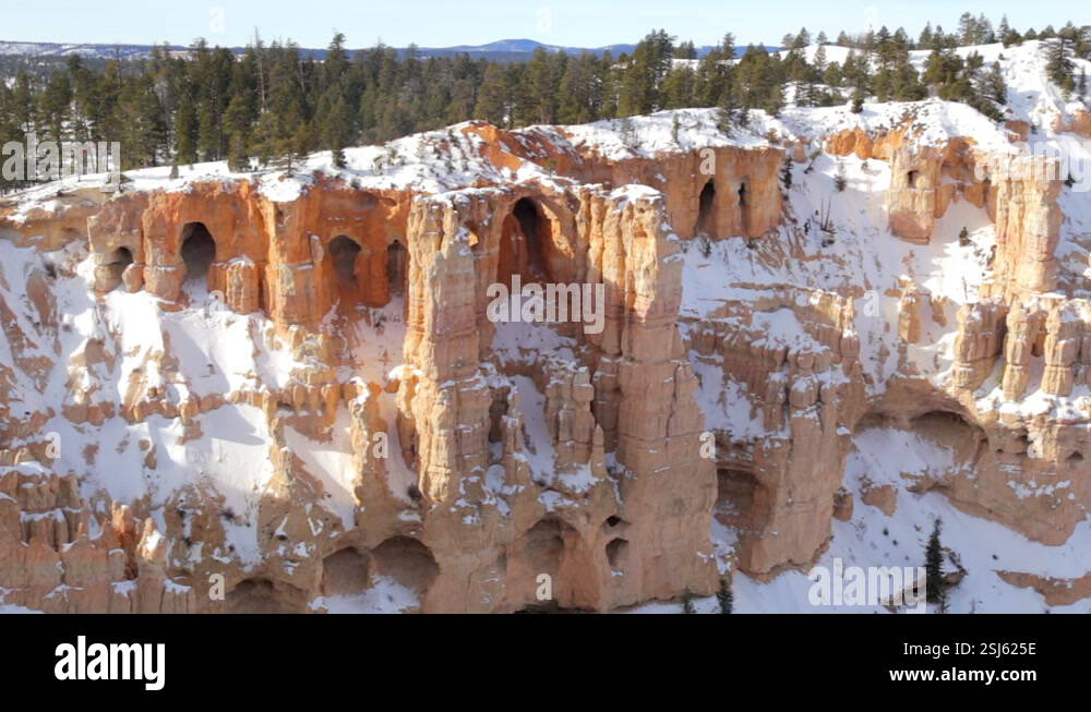 Erosion Arches of Bryce Canyon National Park in winter with snow Stock ...