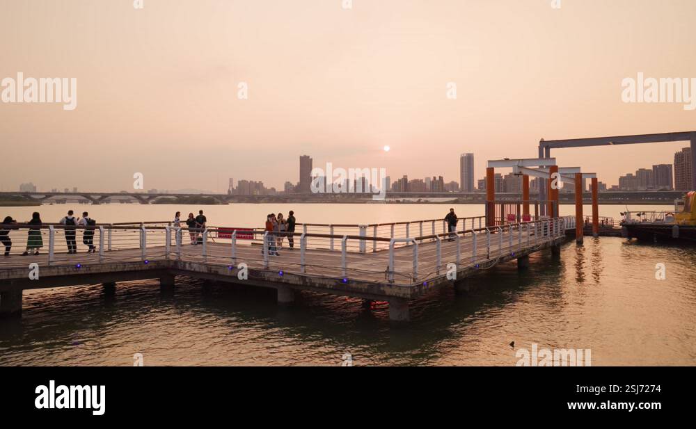 Taipei, Taiwan 17 March 2023: Dadaocheng pier in Taipei city at sunset ...