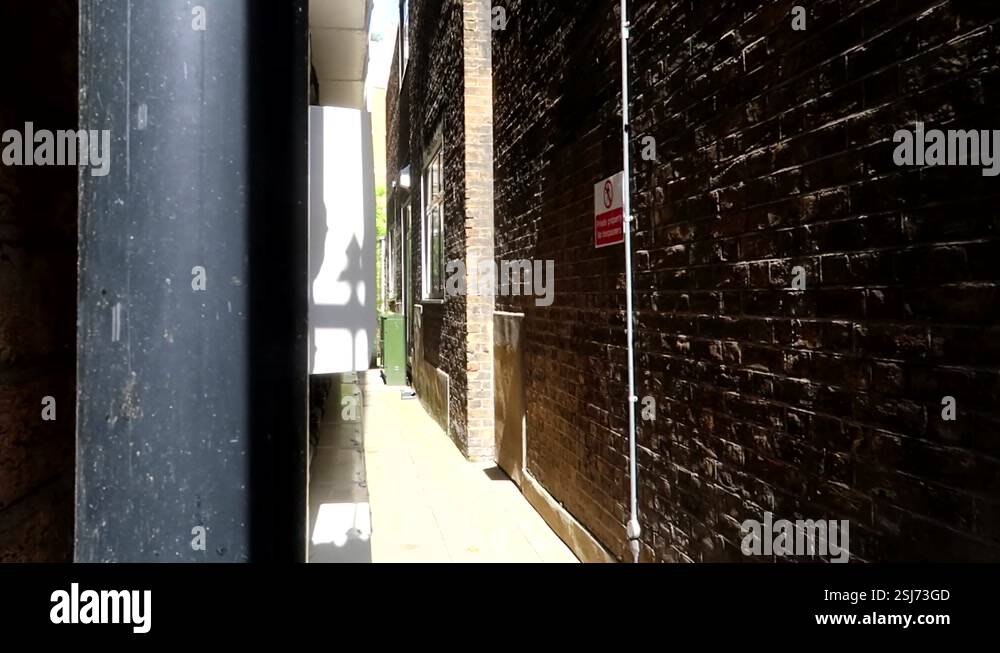 Narrow Newport Street alley, London. Diagon Alley Harry Potter location ...