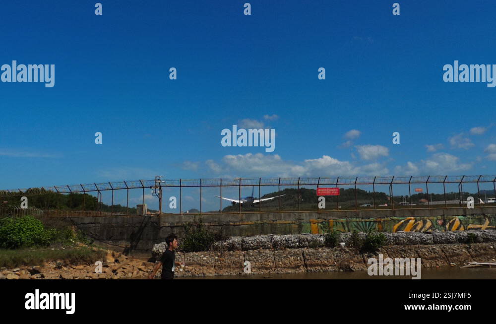 Airplane landing, rear view Stock Video Footage - Alamy