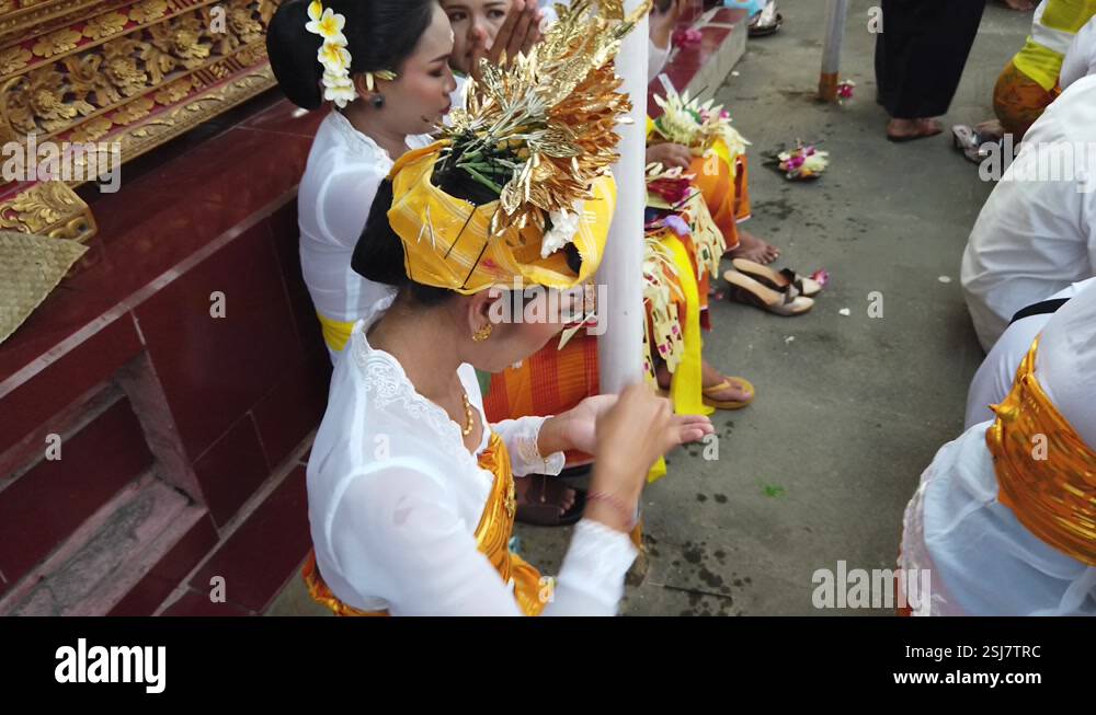 Balinese Woman Prays Putting Rice on her Forehead Bali Hindu Temple ...